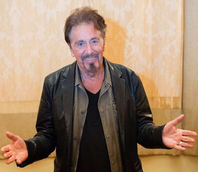 Al Pacino está namorando mulher 53 anos mais nova
