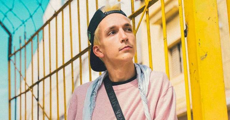 ZAPI revisita o cinema mudo com o novo clipe "Futura Ex"