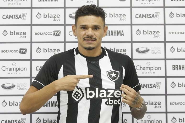 Tiquinho Soares prevê gols no Botafogo: 'Se a bola pintar, estarei ...