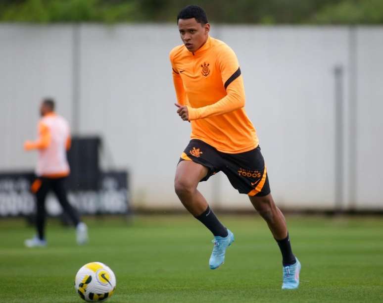 Com artilheiro da base, Corinthians inicia preparação para encarar o ...