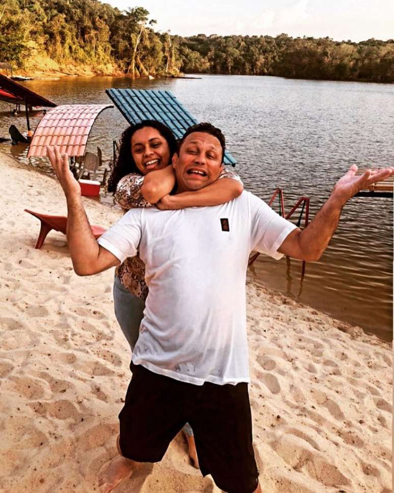 Rebeca Cavalcante recebe visita de Renzo Gracie durante preparação para ...