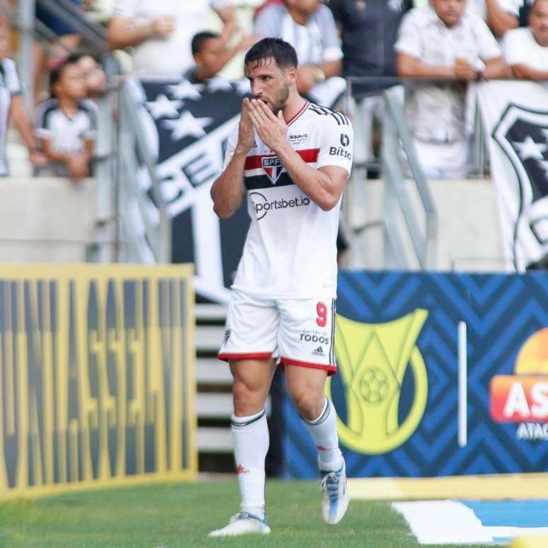 Calleri ignora seca de gols e exalta vitória do São Paulo: 'O jejum é ...