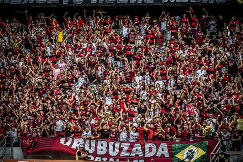 Como a torcida do Flamengo garante altos valores aos rivais no Brasileirão