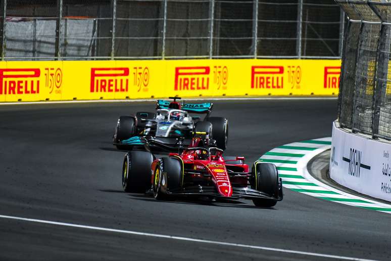 Mercedes e Ferrari precisam focar na F1 2023, mas com incerteza de ...