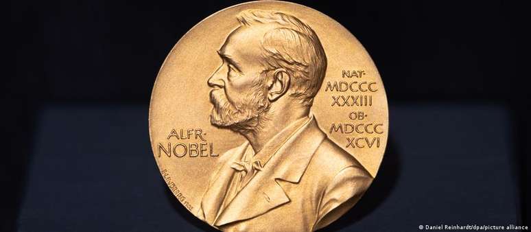 Nobel de Química premia ferramenta de construção de moléculas
