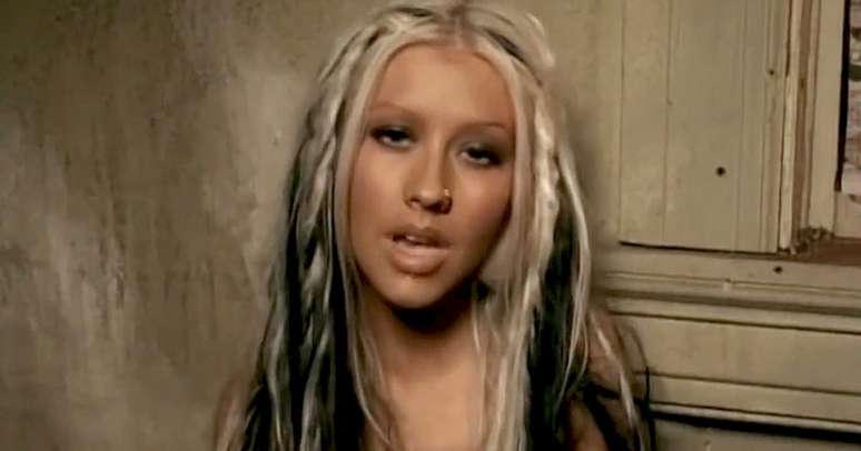 Christina Aguilera lançará clipe que celebra 20 anos de "Beautiful"