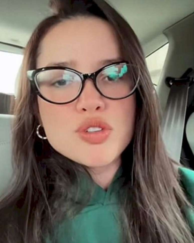 Juliette aparece nas redes sociais com vários hematomas