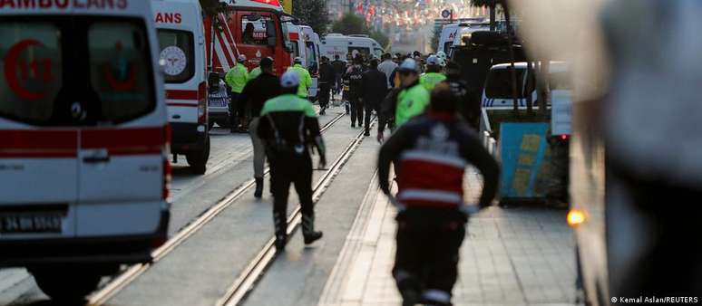 Explosão em rua movimentada de Istambul deixa mortos