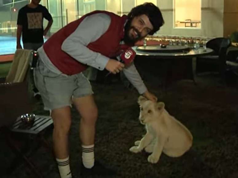 Aprontou mais uma: Defante inova no corte de cabelo para as quartas de ...