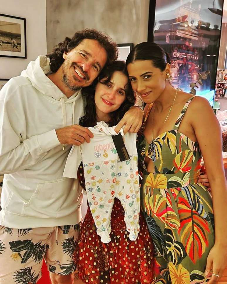 Aline Midlej, apresentadora do GloboNews, revela gravidez e comemora ...