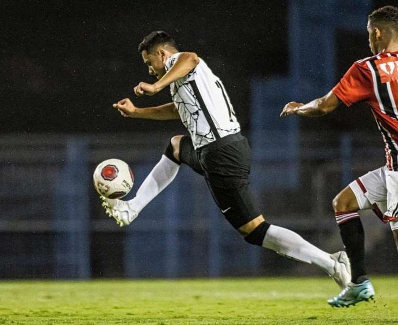 Thomas, meia do sub-20 do Corinthians, vive expectativa para disputar a ...