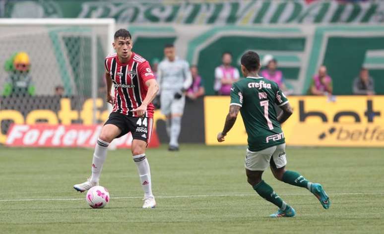 Ferraresi vai passar por cirurgia e não defende mais o São Paulo no ...