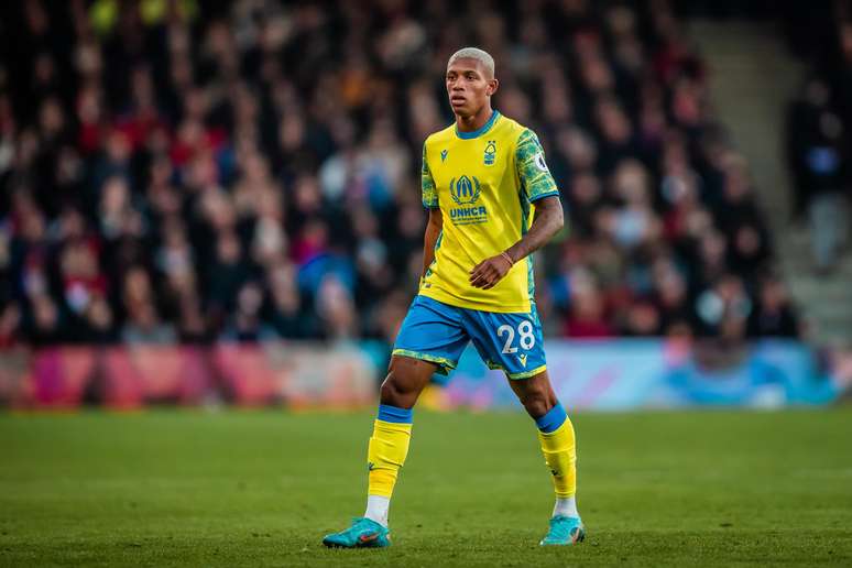 Danilo admite frio na barriga em estreia pelo Nottingham Forest ...