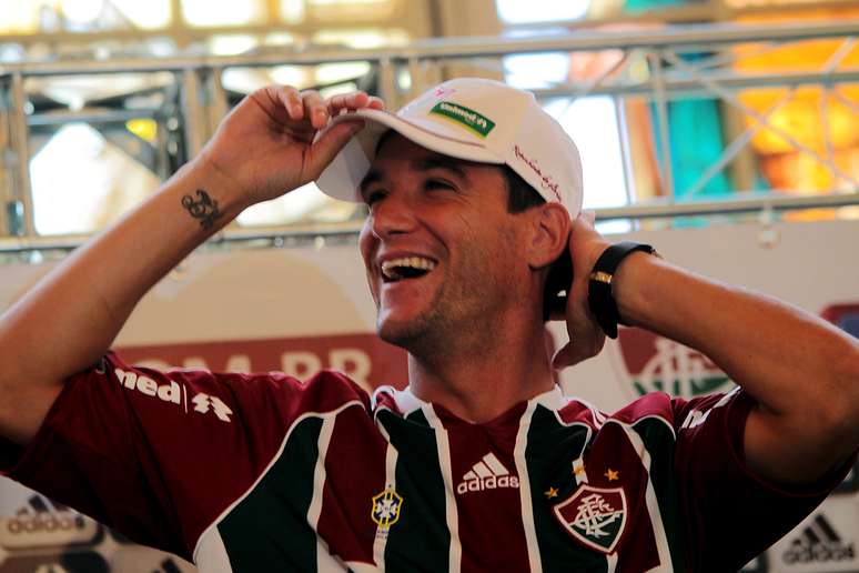 Presidente do Fluminense descarta Thiago Neves e confirma saída de Caio ...