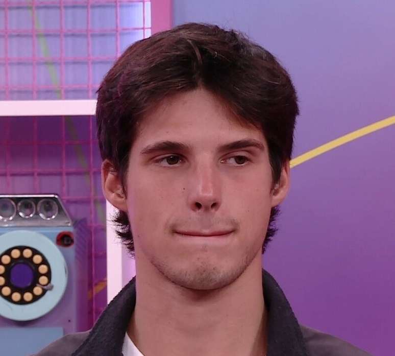 Gabriel Fop descobre unfollow de Anitta após eliminação: "Perfeito"