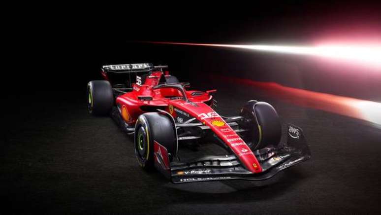 Ferrari apresenta novo carro para temporada de 2023