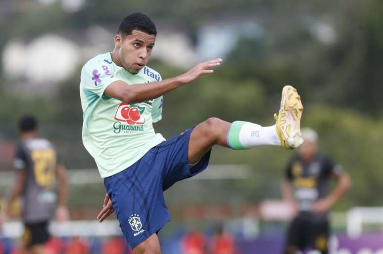 Alexsander já tem data para se reapresentar ao Fluminense após Sul ...