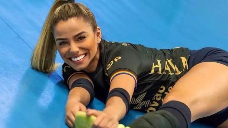 Key Alves incomoda jogadoras de vôlei com falas distorcidas