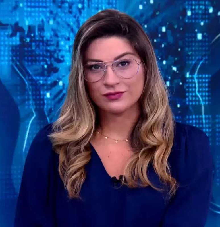 Jovem Pan faz homenagem de Dia das Mulheres com foto de jornalista demitida