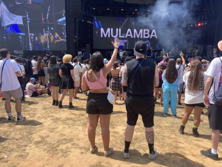 Lollapalooza 2023: Mulamba transforma palco de festival em manifesto ...
