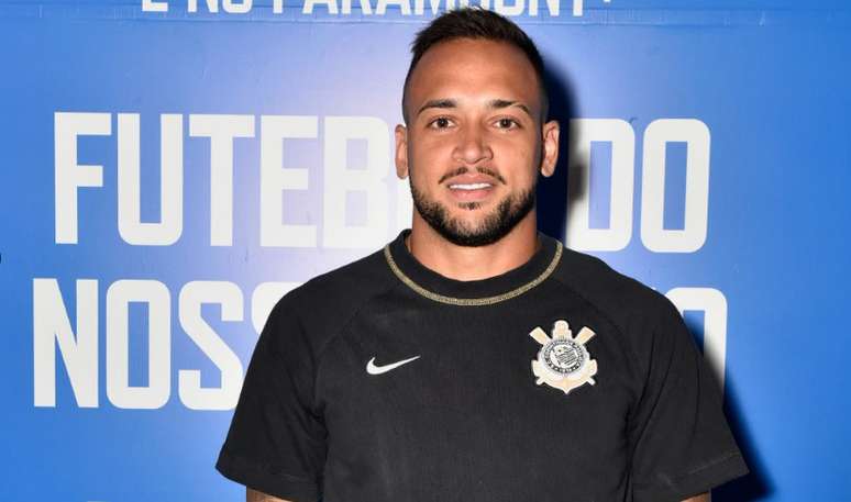 Maycon afirma que falta de títulos recentes deixa Corinthians um passo ...
