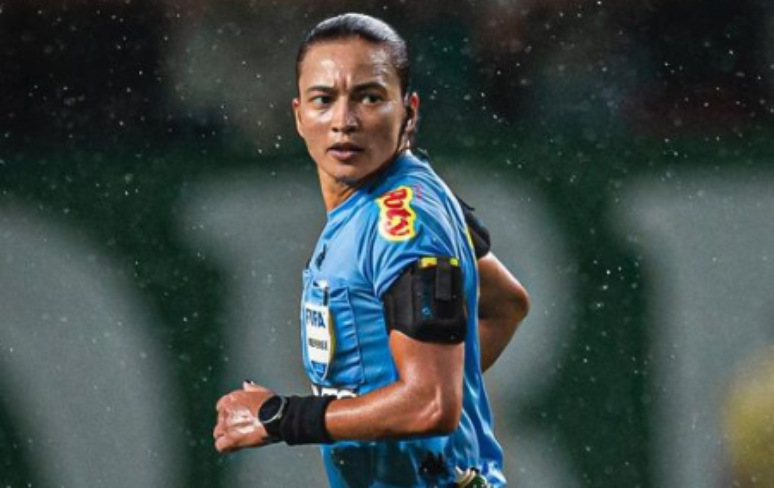 Edina Alves será a 1ª mulher a apitar final do Paulistão e agradece ...