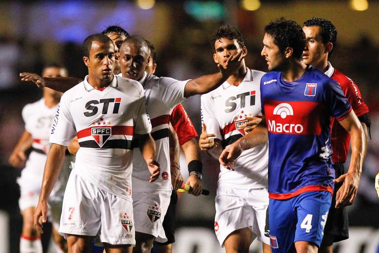 Tigre-ARG x São Paulo: informações e prováveis escalações da estreia do ...