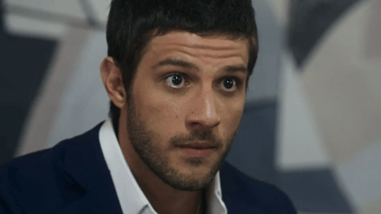 'Travessia': Por pedido de Moretti, Ari será preso