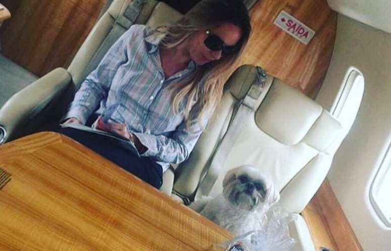 Ju Isen gasta mais de R$ 3 mil em ovos de Páscoa para seu cachorro