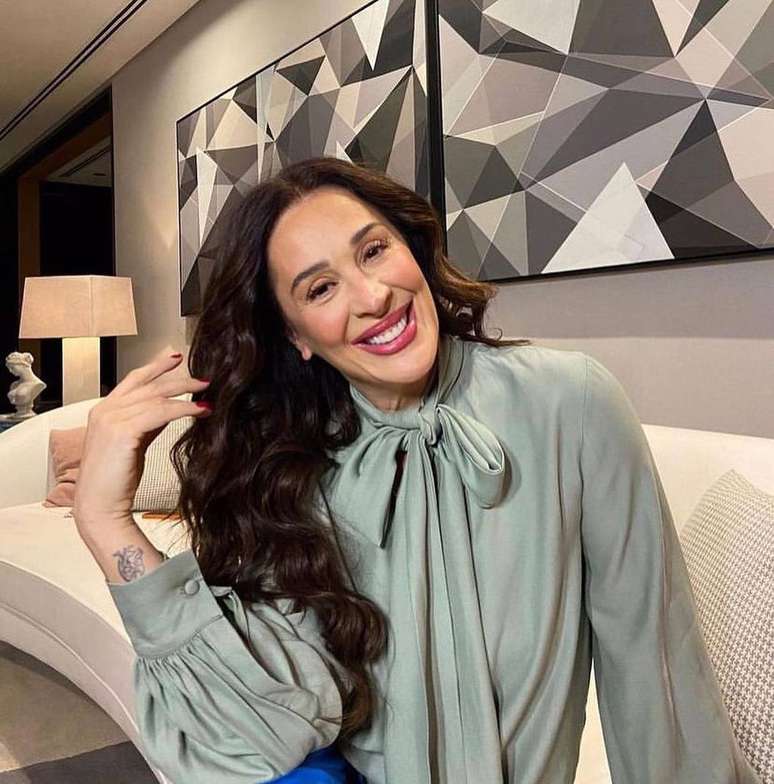 Claudia Raia posta nova foto com o pequeno Luca