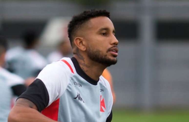 Jair mantém mistério sobre escalação e estratégia para clássico contra ...