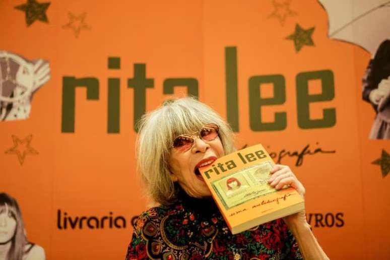 Rita Lee: bom humor e sinceridade marcam o lado escritora da artista
