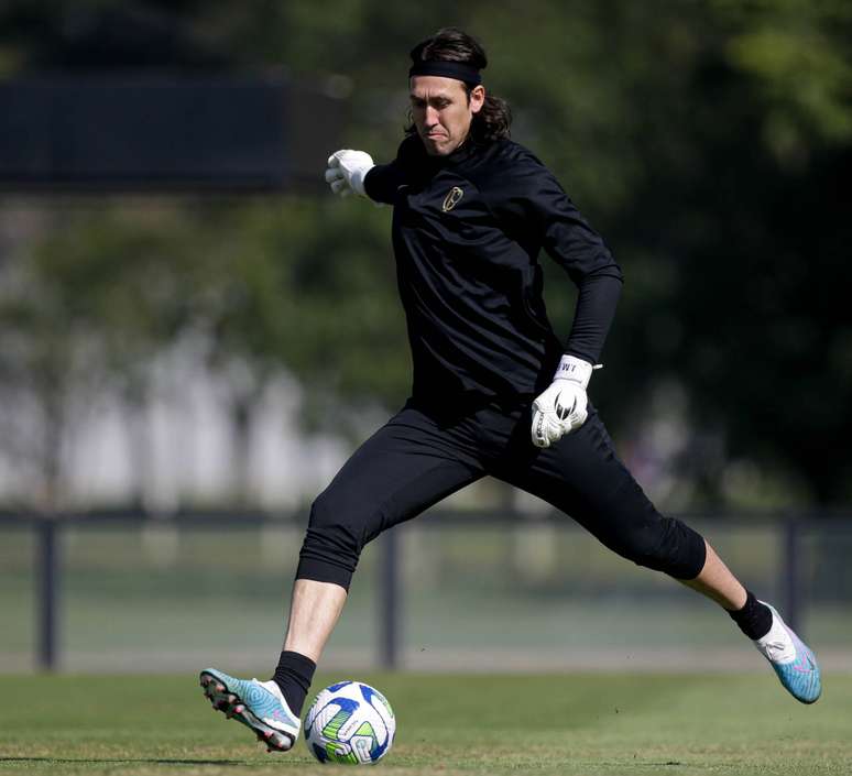 Elenco do Corinthians se reapresenta e inicia preparação para encarar o ...