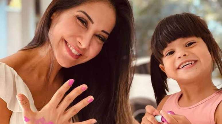 Filha de Maíra Cardi faz comentário sobre a aparência da mãe e ...