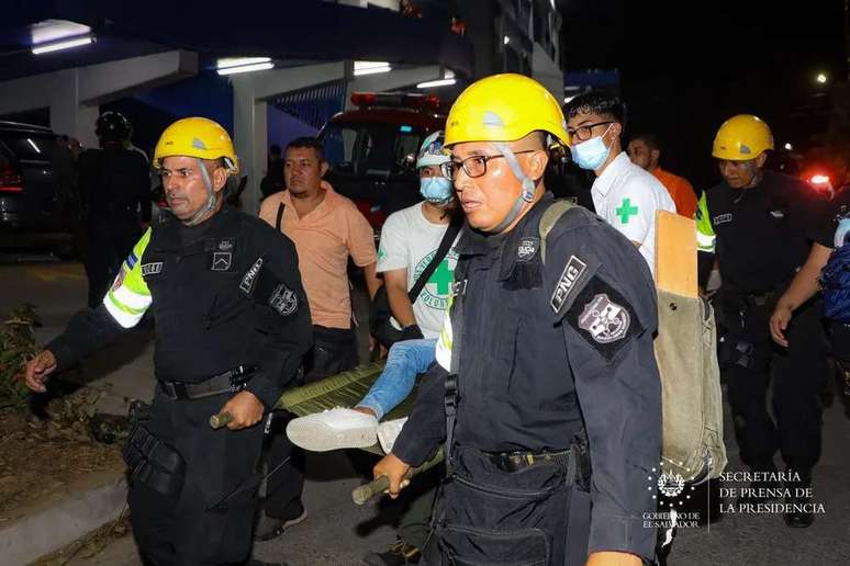 Tragédia durante jogo deixa mortos e feridos em El Salvador