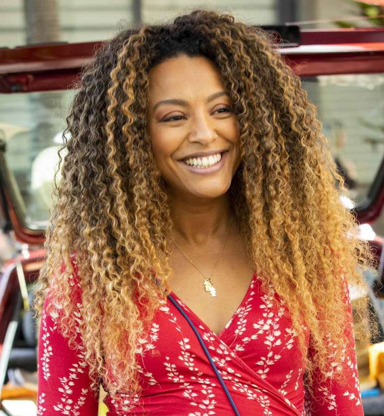 Sheron Menezzes se afasta das gravações de "Vai na Fé" para tratar ...