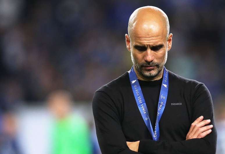 Guardiola evita 'pensar demais' para buscar título da Champions