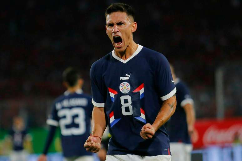 Como joga Rojas? Reforço do Corinthians que chega para revezar com ídolo