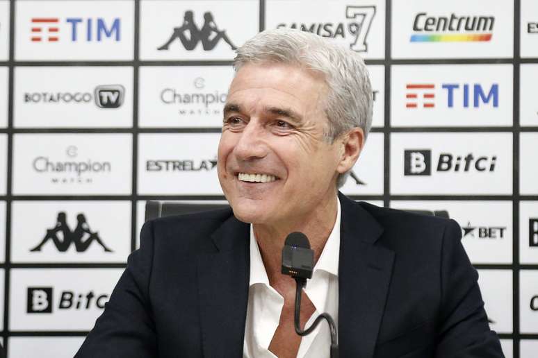 Alvo de clube árabe, Luís Castro indica à diretoria que deve seguir no ...