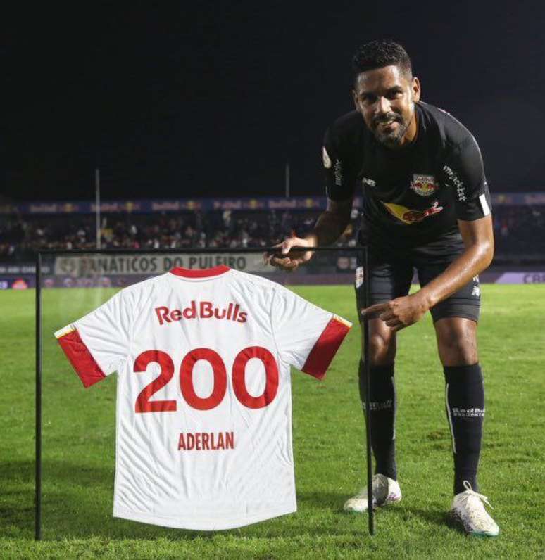 Aderlan atinge marca histórica pelo Red Bull Bragantino