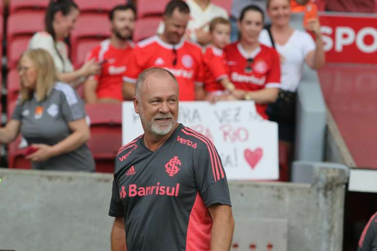 Mano Menezes conta com diversos retornos para decisão do Inter na ...