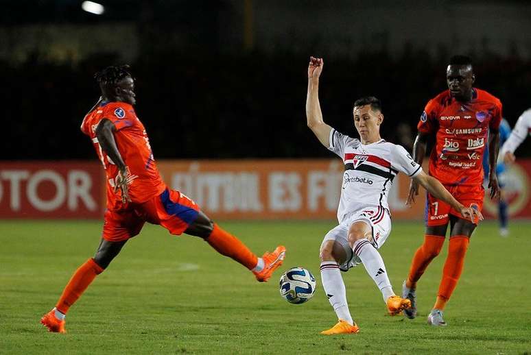 Patryck ganhará chance rara no time titular do São Paulo