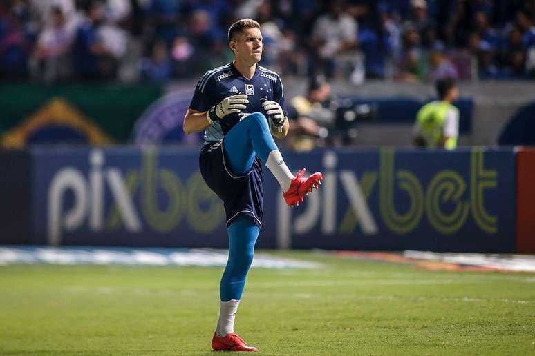 Rafael Cabral diz que Cruzeiro 'sai com gosto amargo' após empate