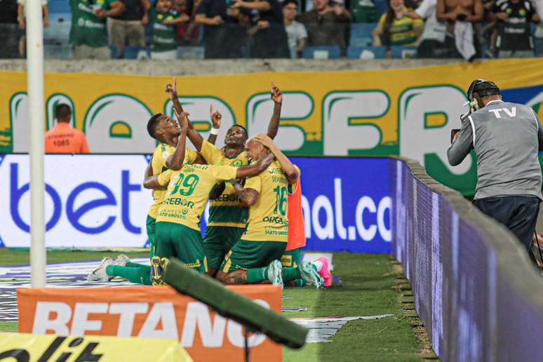 Cuiabá vence a primeira partida na Arena nesse Brasileirão e segue sem ...