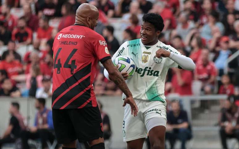 Seneme admite que Palmeiras foi prejudicado por não expulsão de Zé Ivaldo