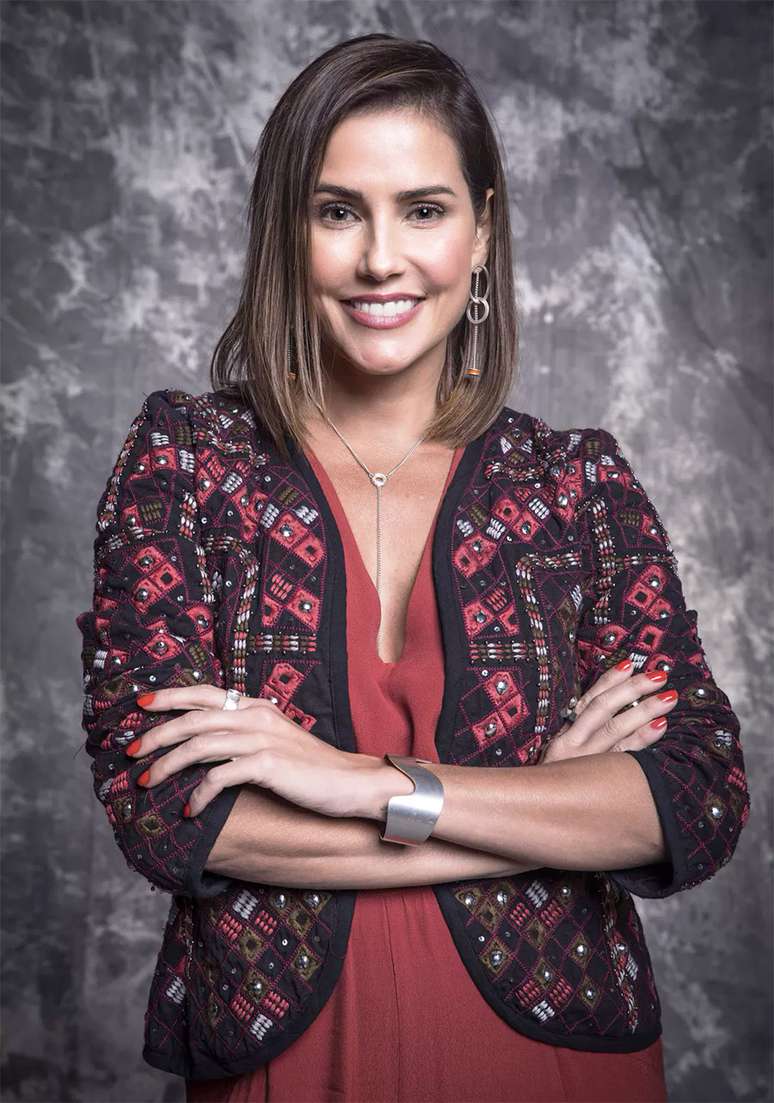 Deborah Secco relata dieta intensa antes de atuar em filme: "Fui parar ...