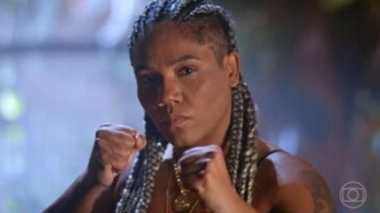 'No Limite': Após eliminação, Simoni desabafa na web: 'Nunca foi fácil'