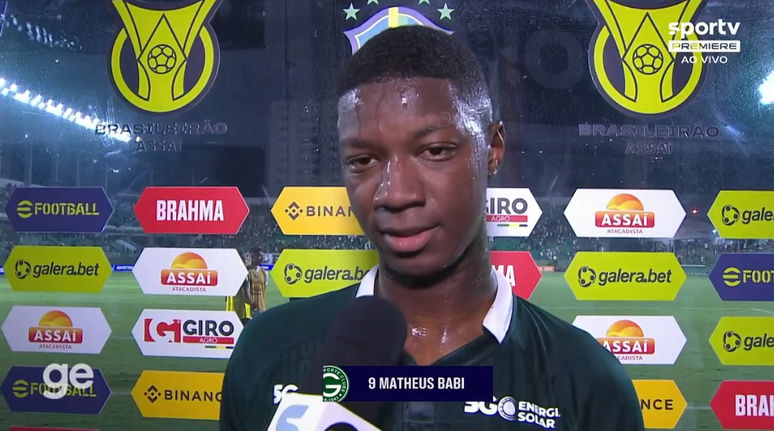 Matheus Babi comemora gol, mas lamenta Goiás ter cedido empate no fim