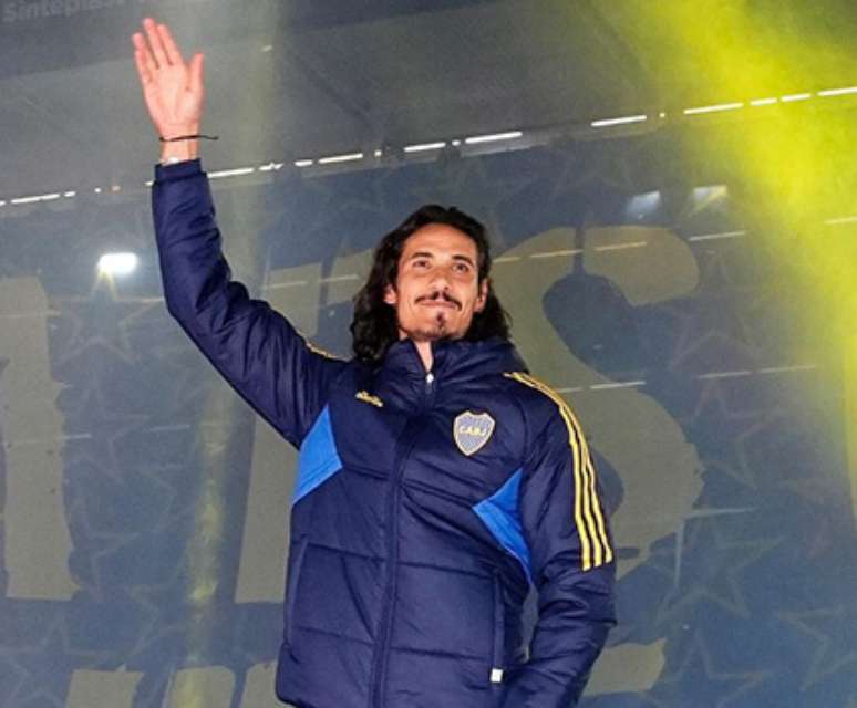 Veja como foi a apresentação de Cavani no Boca Juniors