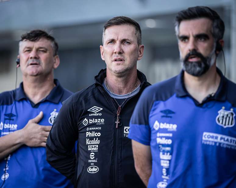 Turra admite que não se sente seguro em meio à pressão por sua saída ...